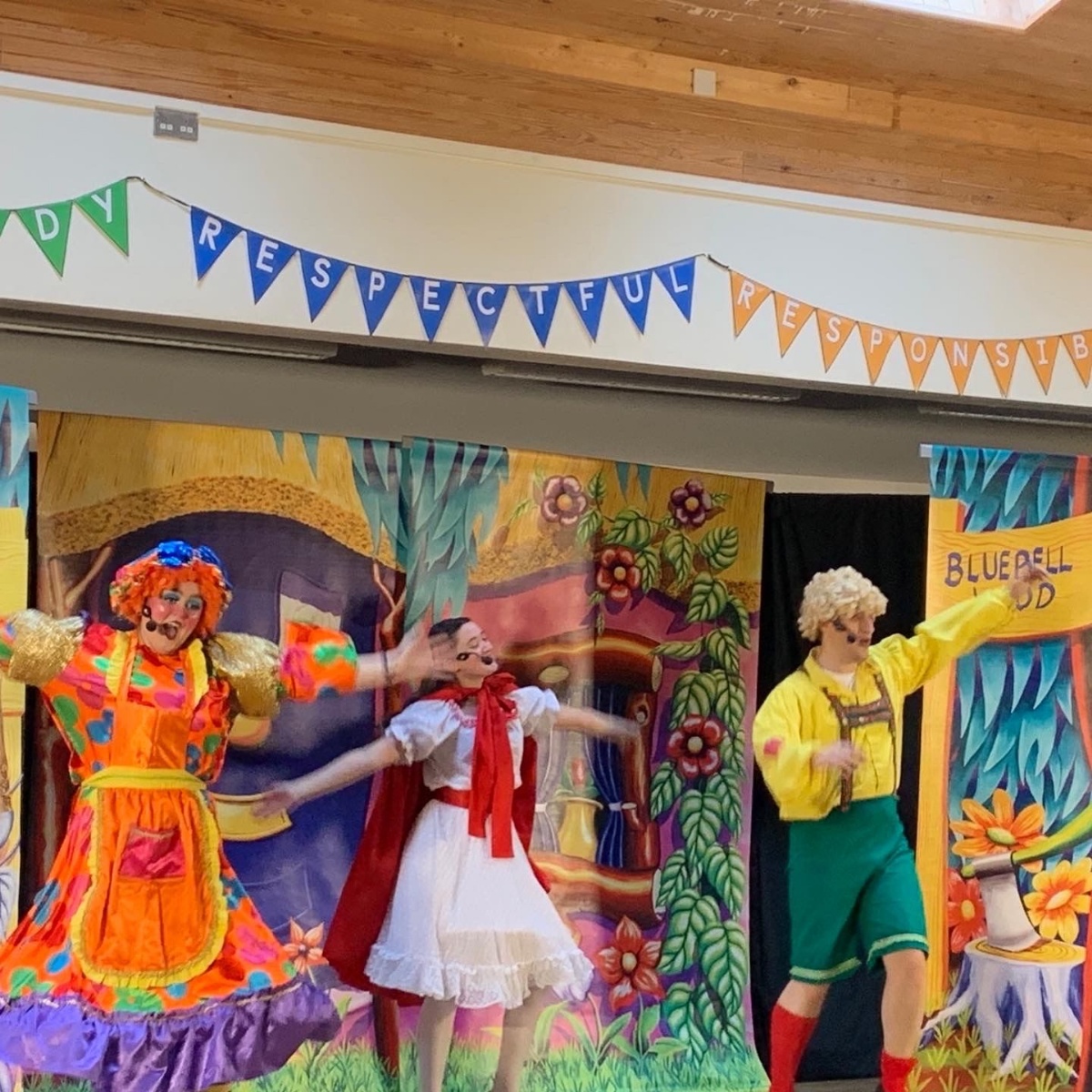 Great Bowden Academy - Panto Performance